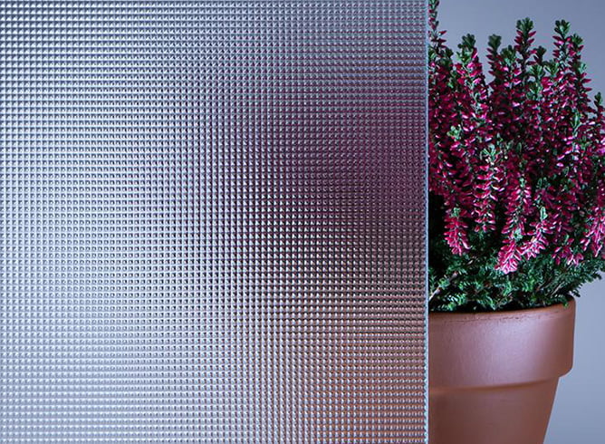 Choose the glazing type that suits your interior steel doors | Aura